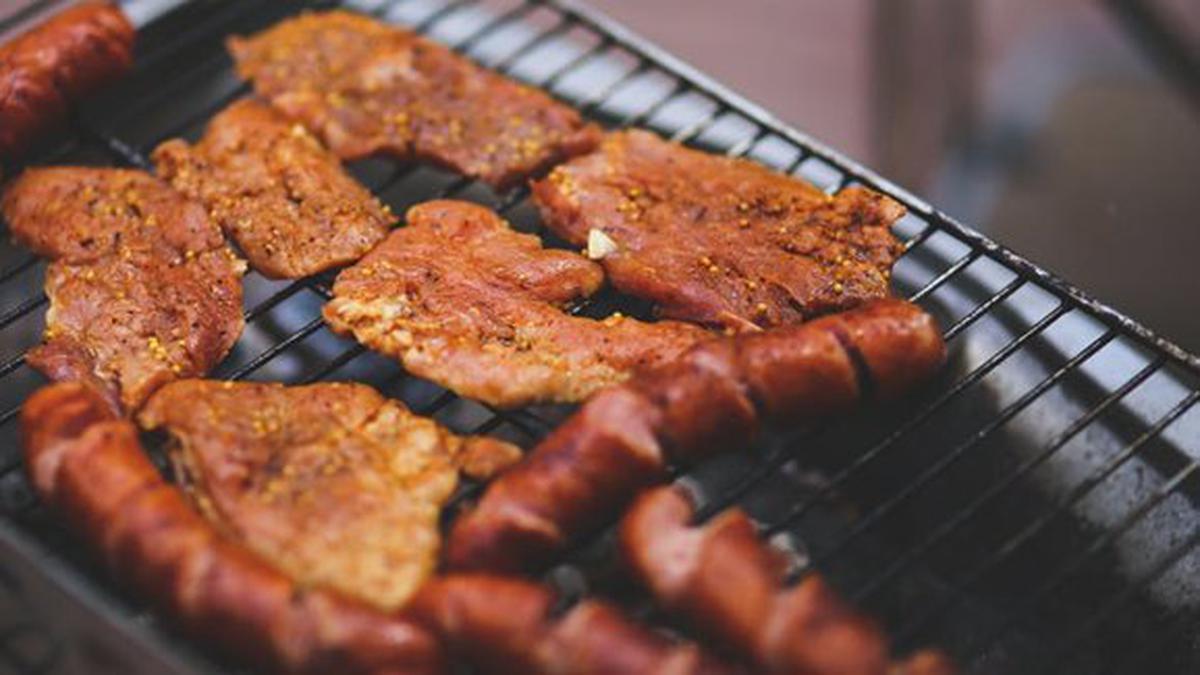 Roasted, Grilled, Toasted, Broiling, Baking: Sepintas Sama, Apa Bedanya?