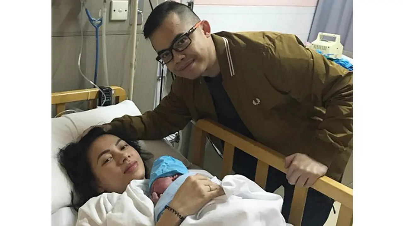 Selamat, Kezia Karamoy Dikaruniai Anak Kedua - ShowBiz Liputan6.com