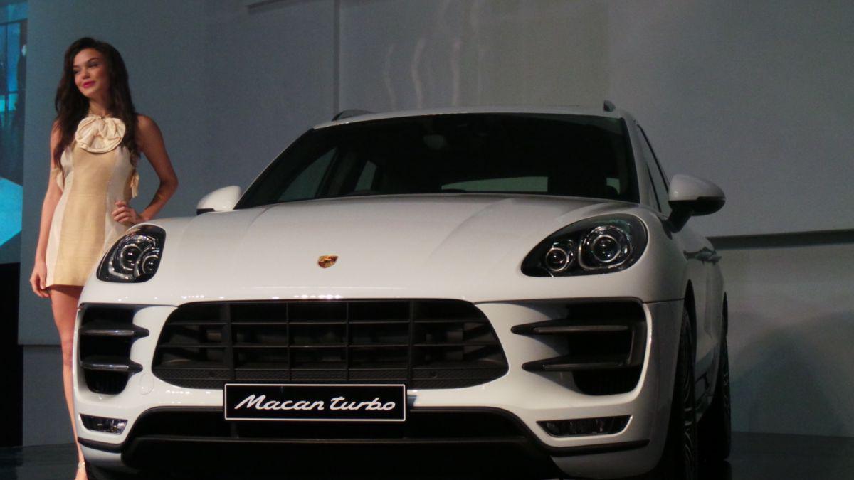 Dua Spesies Porsche Macan Resmi Menetas di Indonesia - Otomotif ...