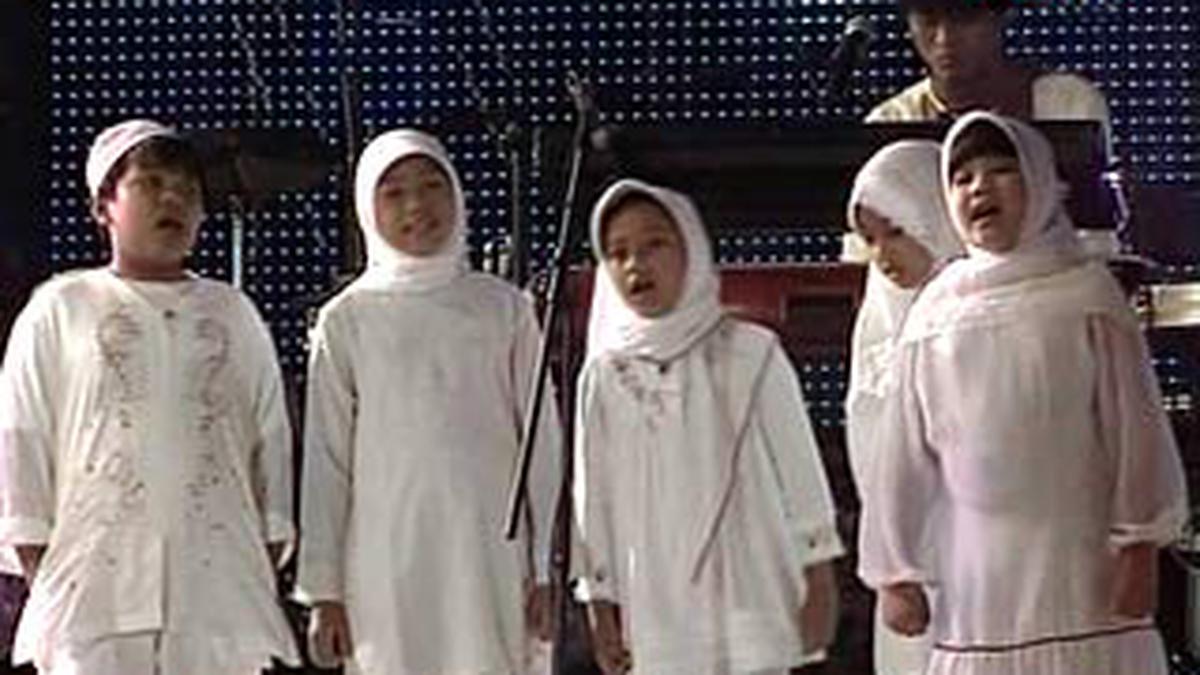 Sekolah Musik Farabi Bangga Duet dengan Wali