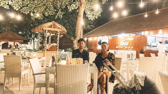 Sederet Potret Mesra Whulandary Herman Rayakan Ulang Tahun Pernikahan ...