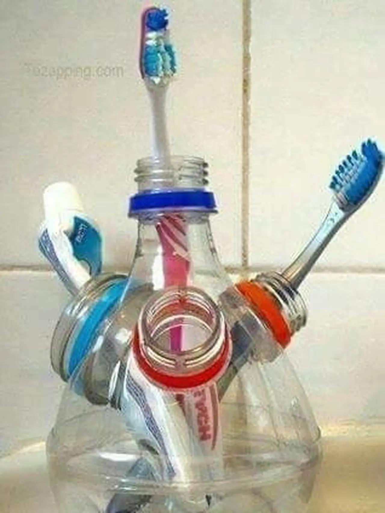 7 Kreasi Perabot Rumah dari Botol Plastik Ini Idenya Anti Mainstream ...