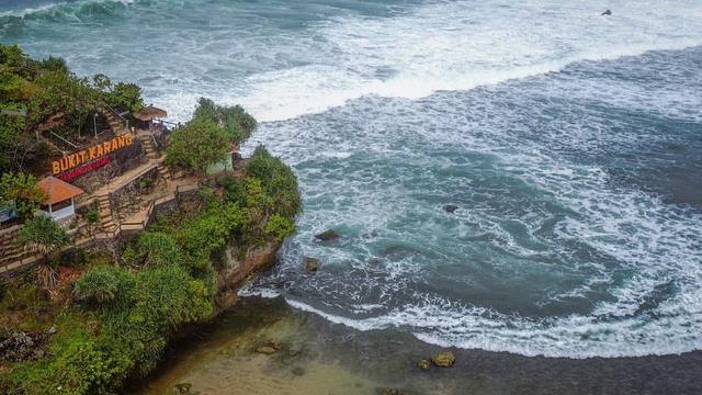 Patung Mirip Sandiaga Uno Mejeng di Desa Wisata Tepus - Lifestyle ...