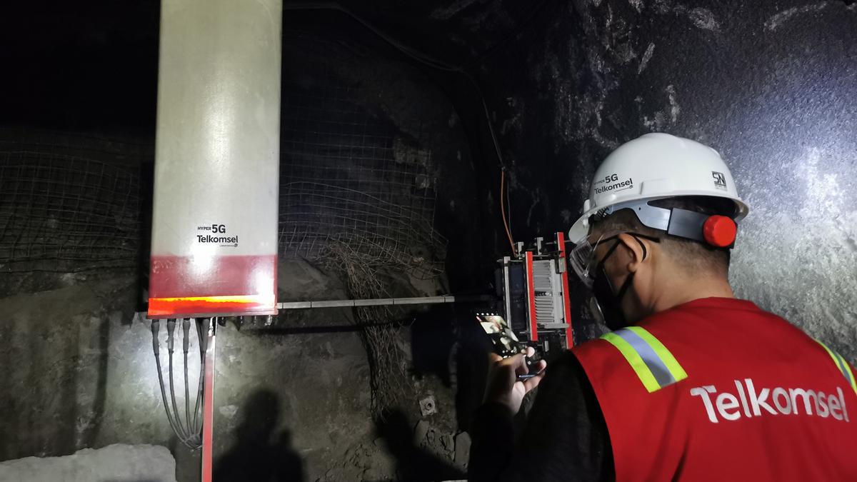 Telkomsel dan Freeport Gelar 5G Underground Smart Mining di Pertambangan