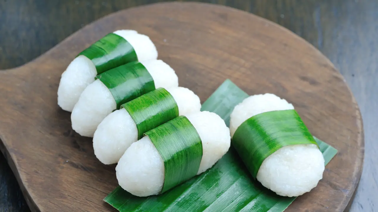 7 Resep Jajanan Pasar Serba Beras Ketan yang Manis hingga Gurih