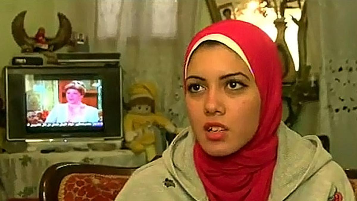 Mayam Mahmoud, Rapper Berhijab Pembela Kaum Wanita - ShowBiz Liputan6.com