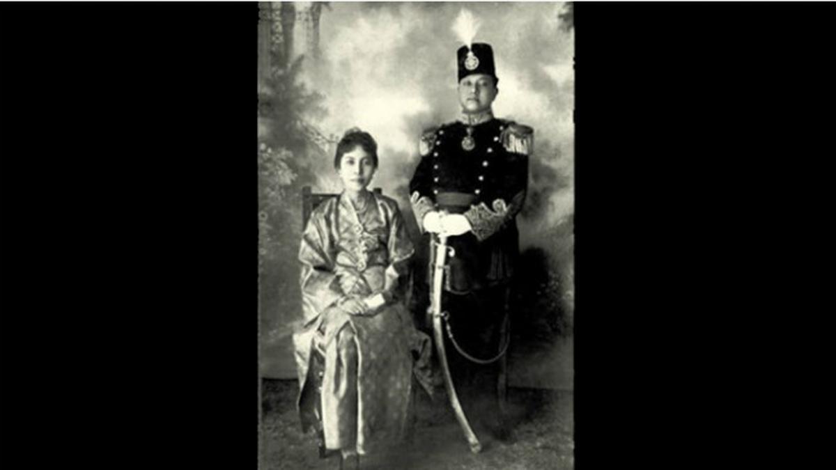 Kisah Penyelamatan Sultan Kerajaan Siak oleh Anak Buah Nyonya Hitam ...