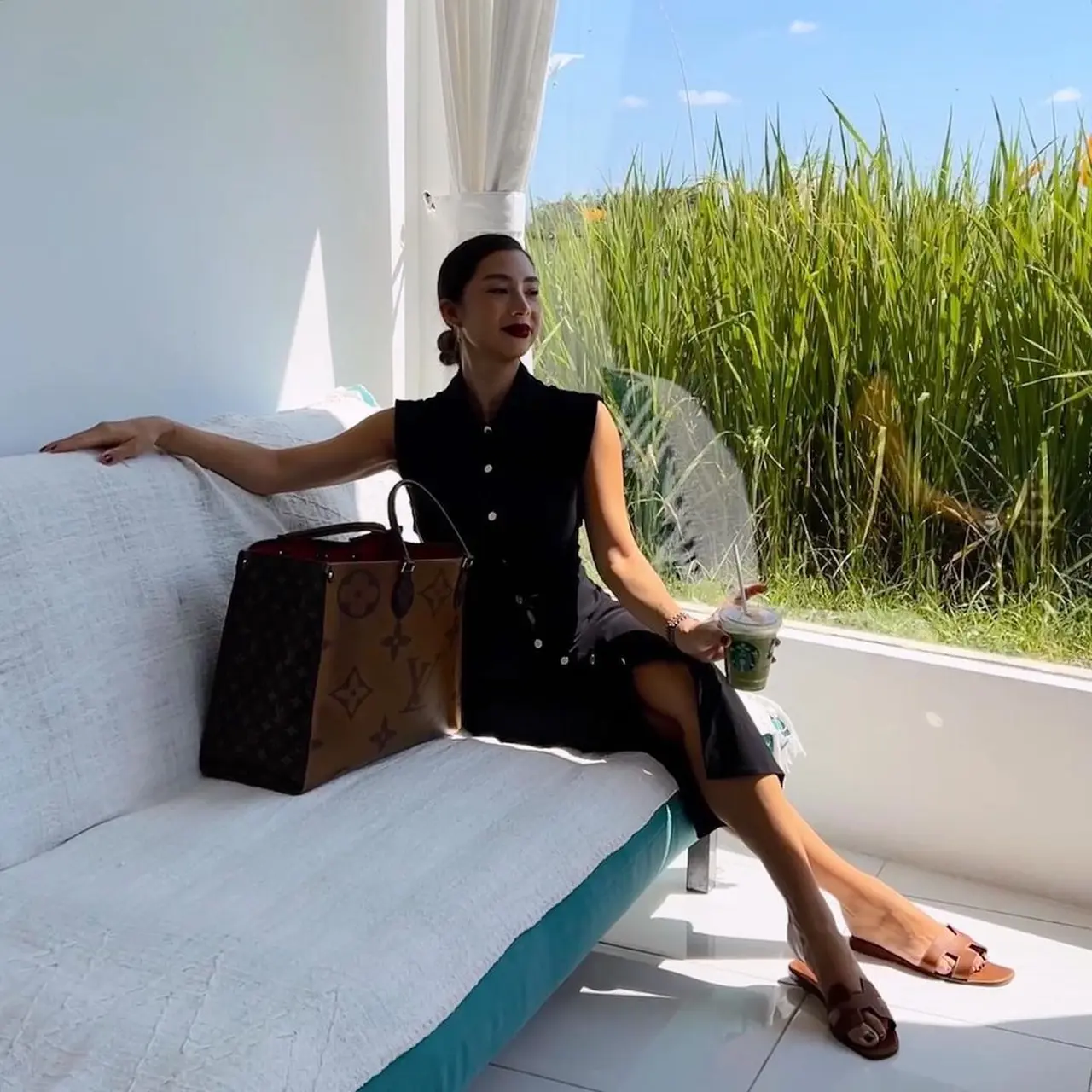 Punya Tubuh Body Goals, Inilah 5 Potret Outfit Kece dari Jennifer Bachdim