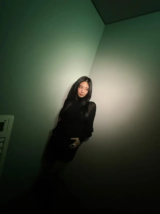 Jennie BLACKPINK Kembali Populerkan Potongan Rambut Layer Panjang, Pas ...