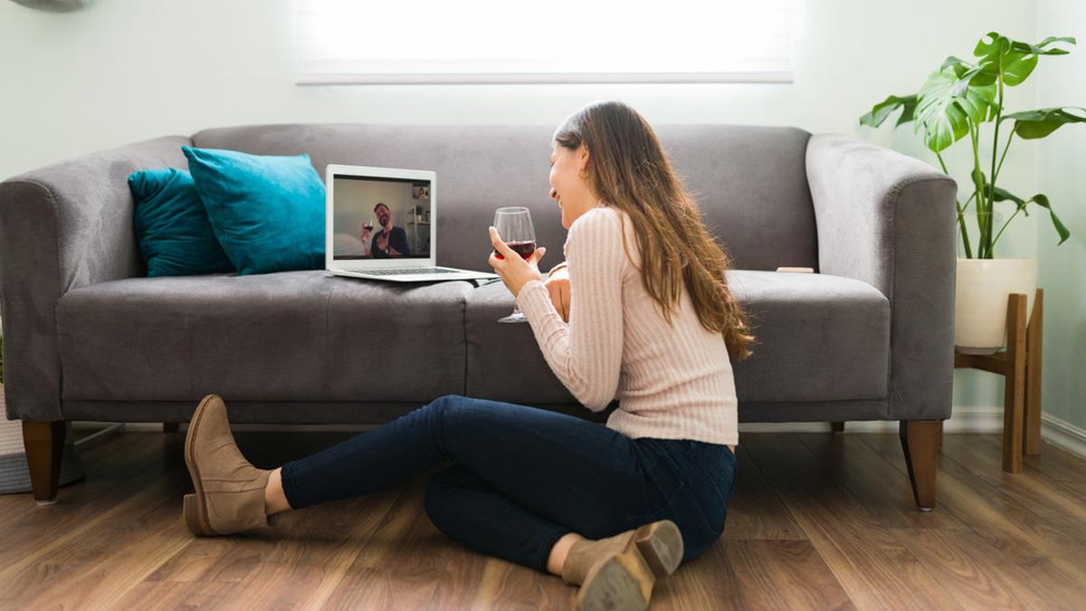 11 Tips Menjalani LDR Agar Langgeng dan Tidak Membosankan