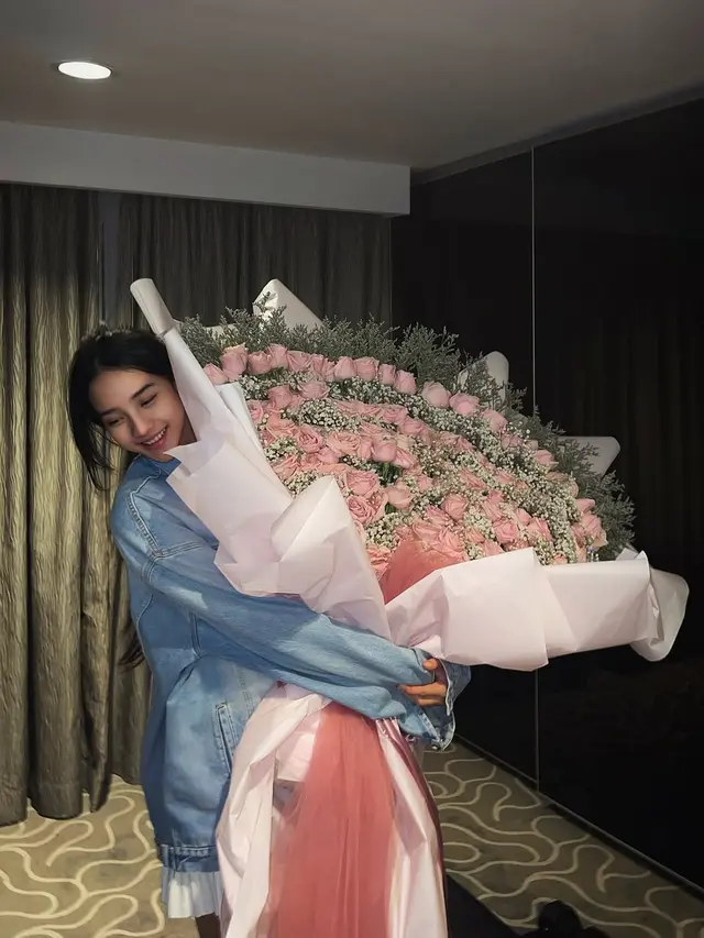 6 Potret Anya Geraldine dan Tora Widjaja Diduga Pacar Baru, Liburan ...