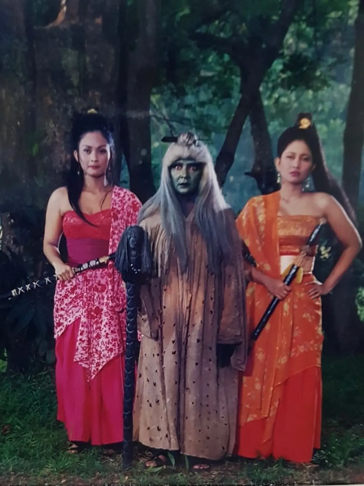 20 Tahun Berlalu, Pemeran Dewi Kantil Serial Angling Dharma Masih Awet Muda - Entertainment ...