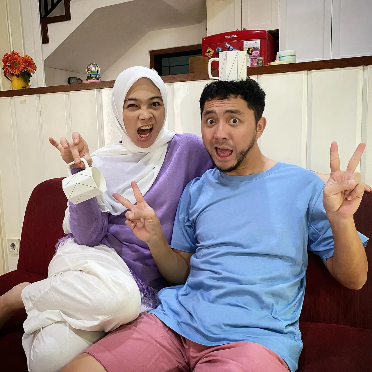7 Potret Mesra Ananda Omesh dan Istri yang Kini Sudah 13 Tahun Bersama ...