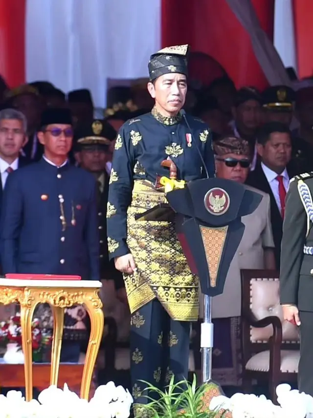 Tampilan Pakaian Adat Mischka Dan Devon Bareng Presiden Jokowi Di Hari