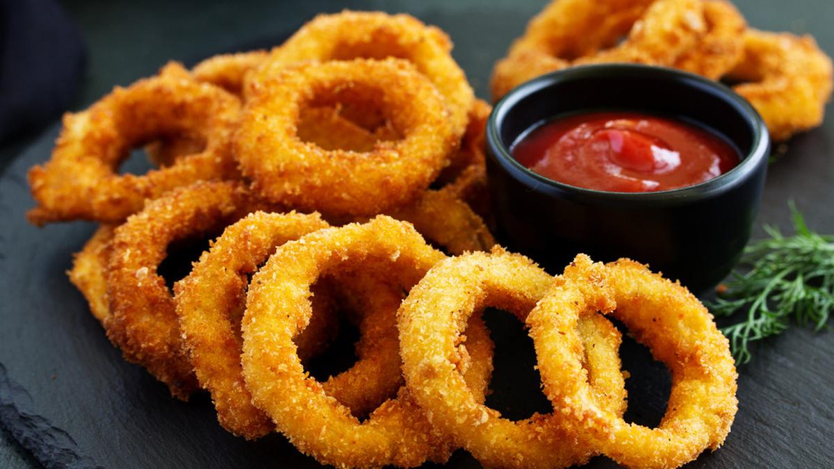 5 Resep Onion Ring Crispy dan Tahan Lama - Food Fimela.com