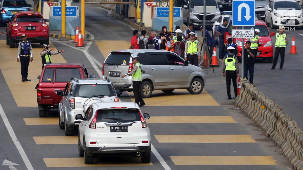 Jangan Sembarang Belok, Begini Cara Putar Balik yang Aman - Otomotif ...