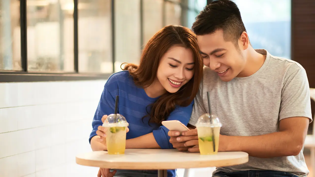 5 Sikap Pria Pertanda Cintanya Makin Besar Padamu - Relationship Fimela.com