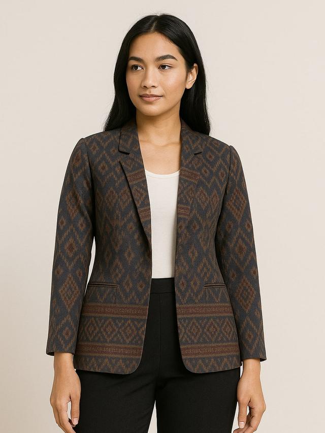 6 Model Baju Tenun Wanita Terbaru 2025, Cocok untuk Berbagai Acara