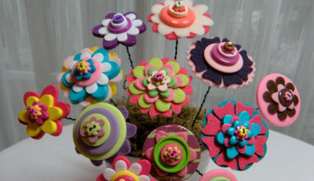 Inspirasi DIY Hadiah Cantik Dari Kancing Baju - Photo Fimela.com