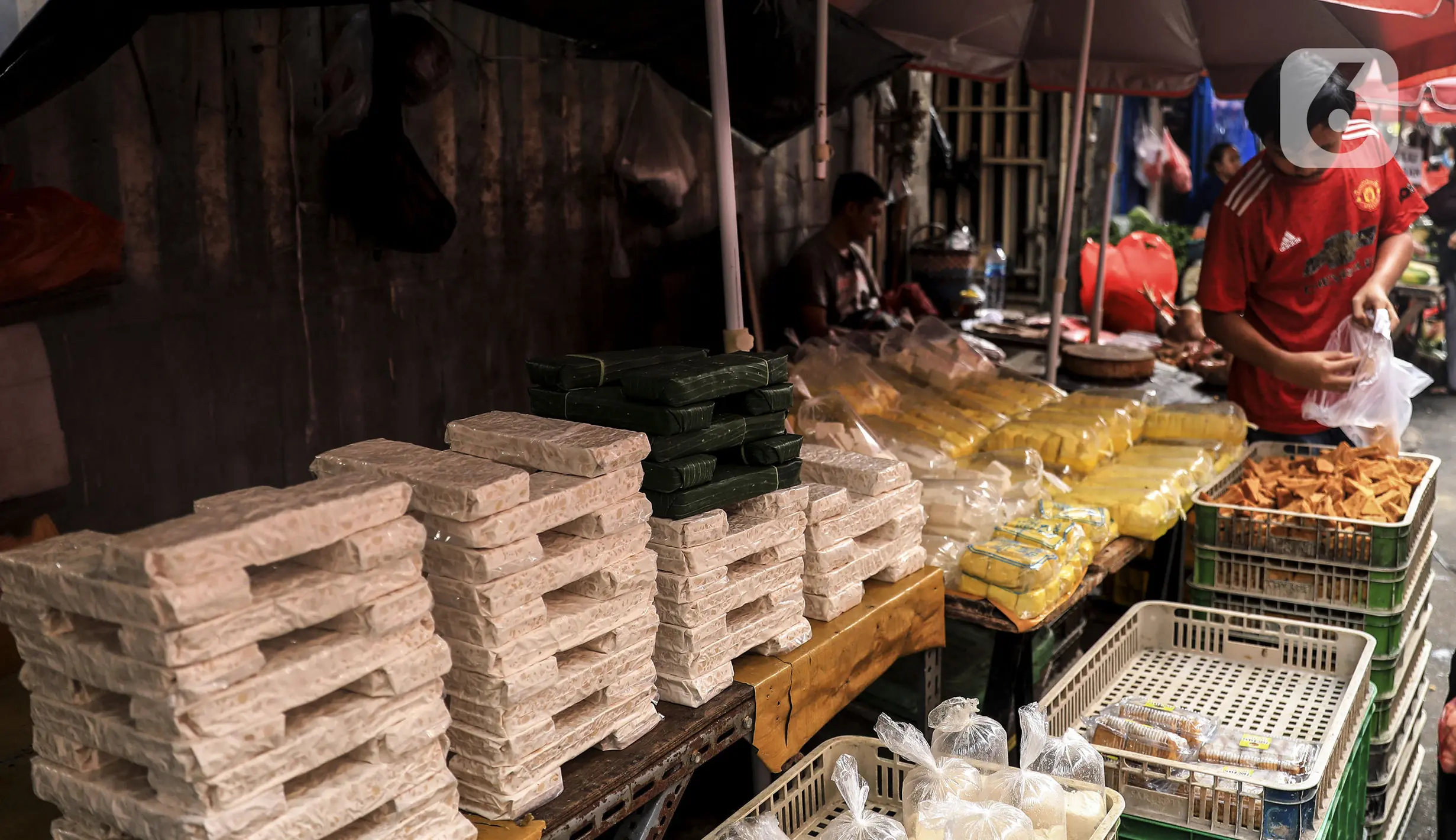 FOTO: Harga Kedelai Naik, Pengusaha Tahu Tempe Bakal Mogok Produksi ...