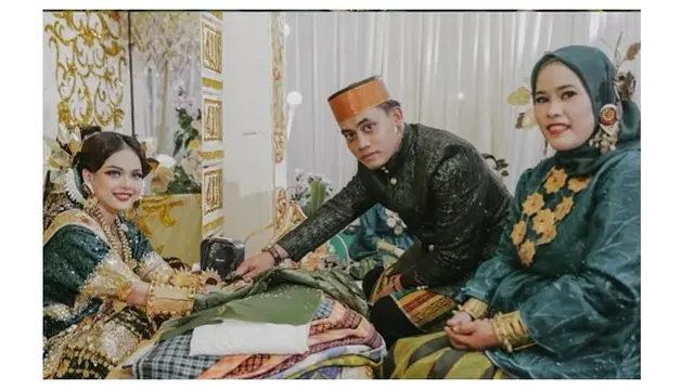 8 Momen Putri Isnari Jalani Malam Mappacci Jelang Pernikahan, Mewah ...
