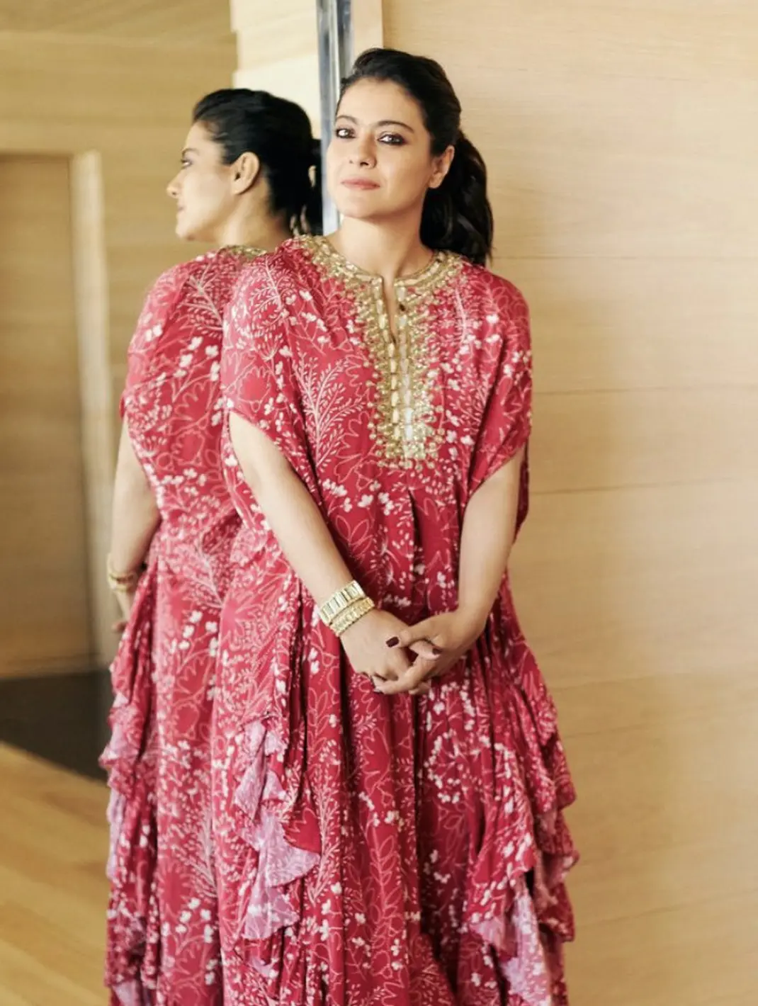 8 Tampilan Bintang India Kajol di Usia 48 Tahun, dari Elegan Mengenakan ...