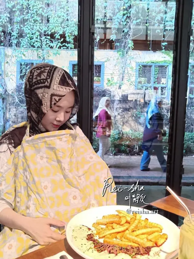 7 Potret Felixia Yeap, Eks Model Majalah Dewasa yang Kini Mualaf dan Berhijab - Hot Liputan6.com