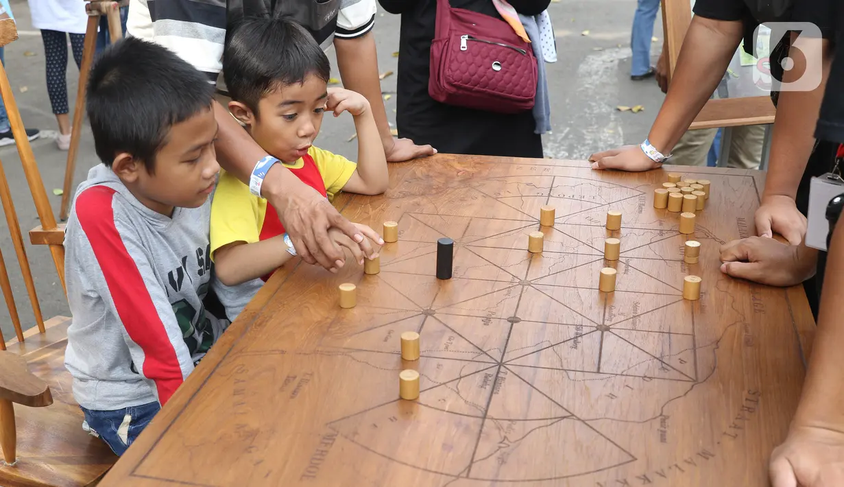 FOTO: Bernostalgia dengan Permainan Tradisional di Pekan Kebudayaan ...