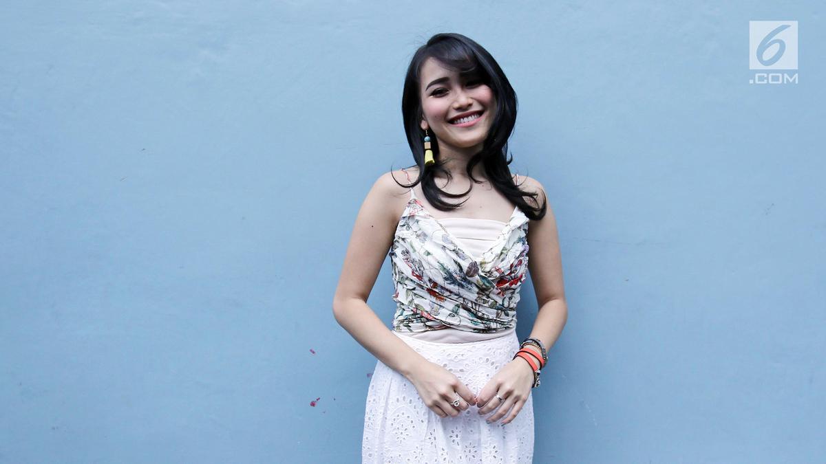 Ayu Ting Ting Telanjang