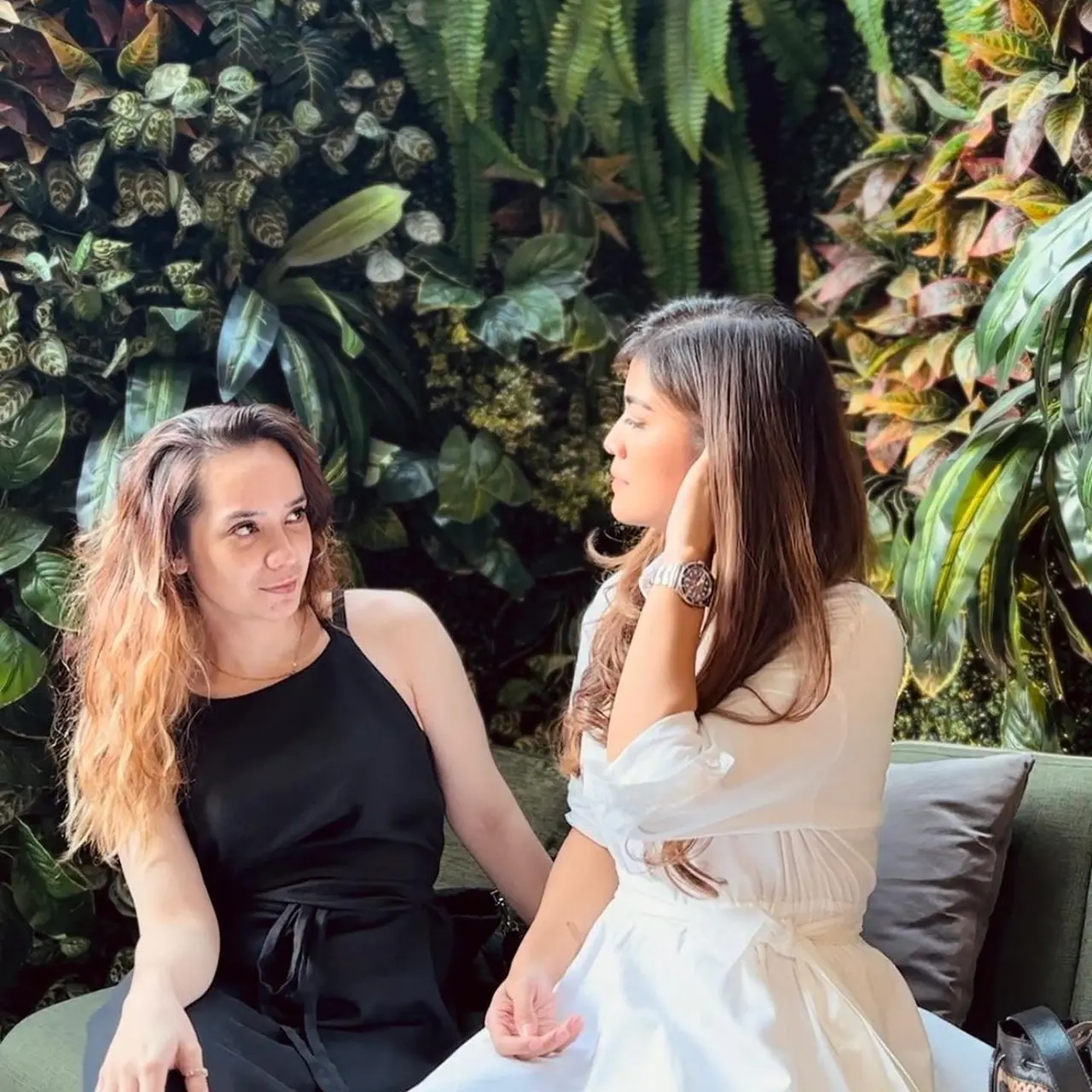 6 Potret Terbaru Putri Anne dengan Penampilan Makin Terbuka, Jadi ...