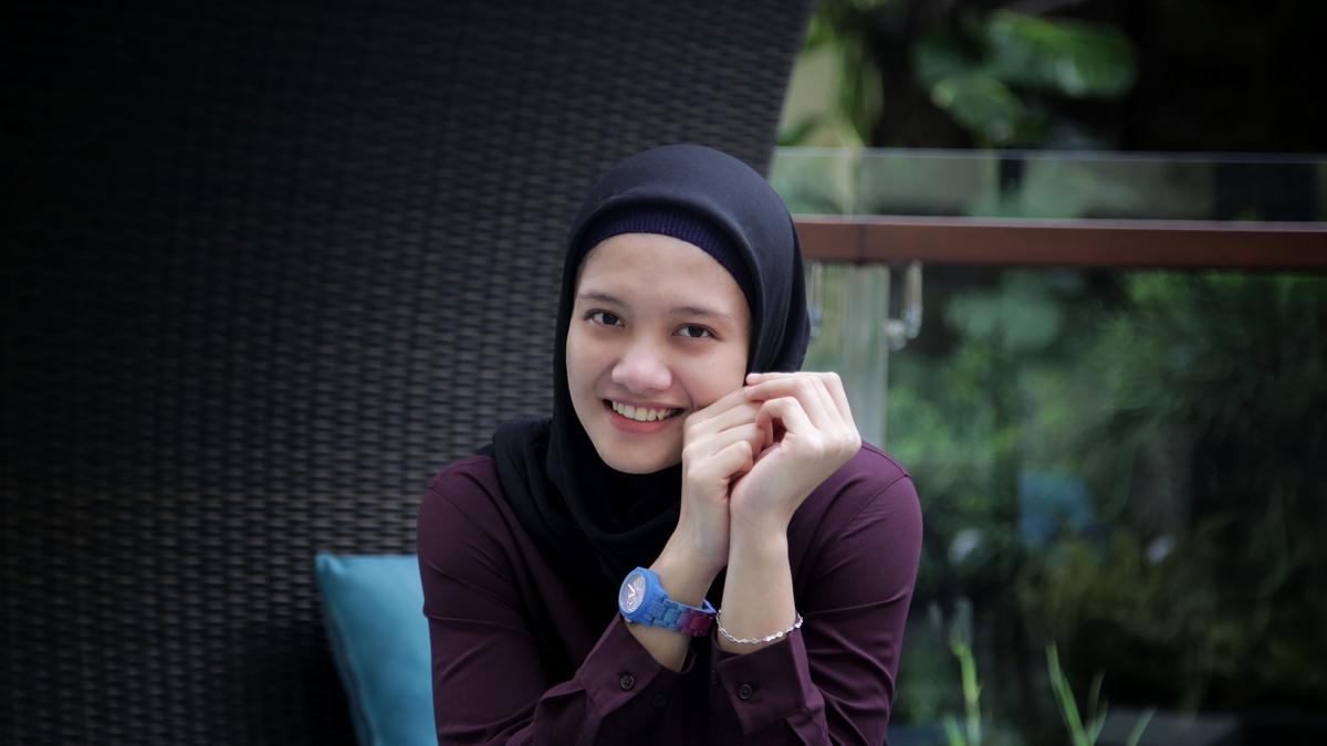 7 Potret Tri Retno Mutiara, Pengumpan Cantik Bandung BJB Tandamata ...