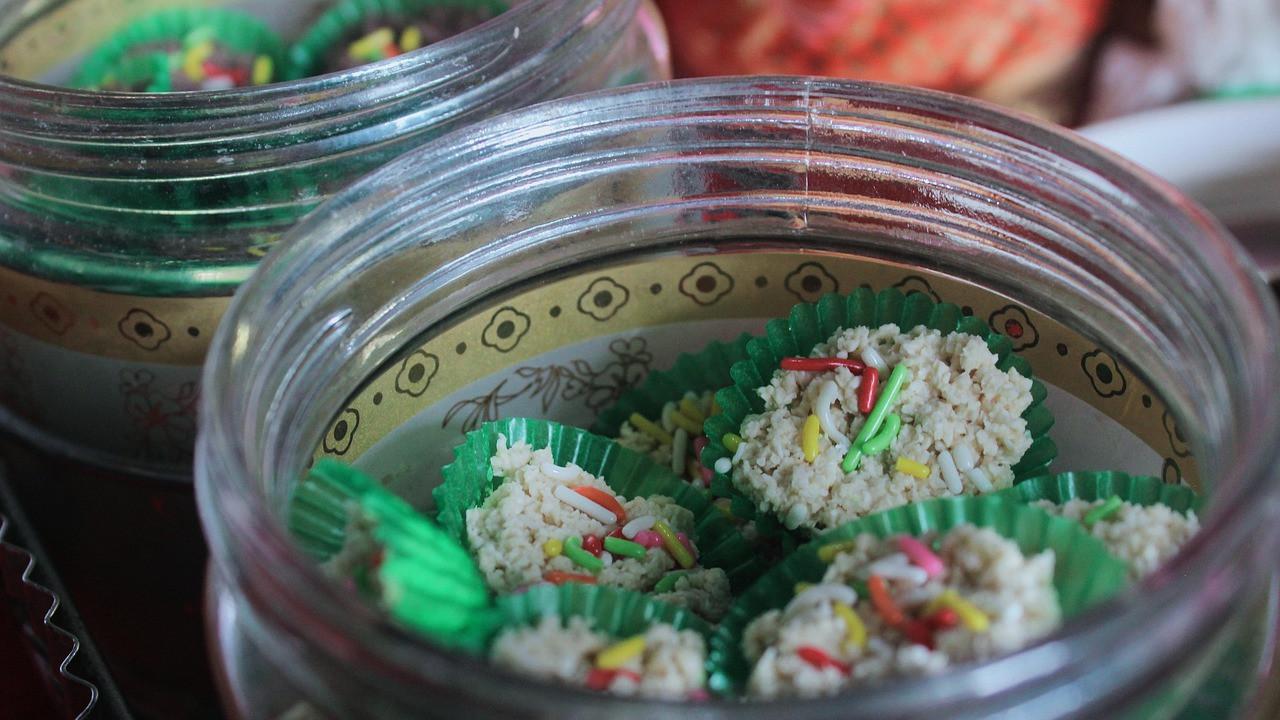 350 Kata-Kata Kue Lebaran Lucu yang Bikin Ngakak