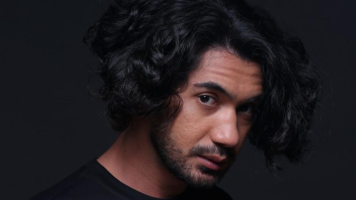 Reza Rahadian Putuskan Berhenti Syuting 2 Bulan, Kenapa? - ShowBiz ...