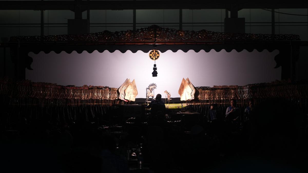 Pertunjukan Wayang Kulit Ki Anom Dwijo Kangko Sukses Meriahkan HUT ke ...