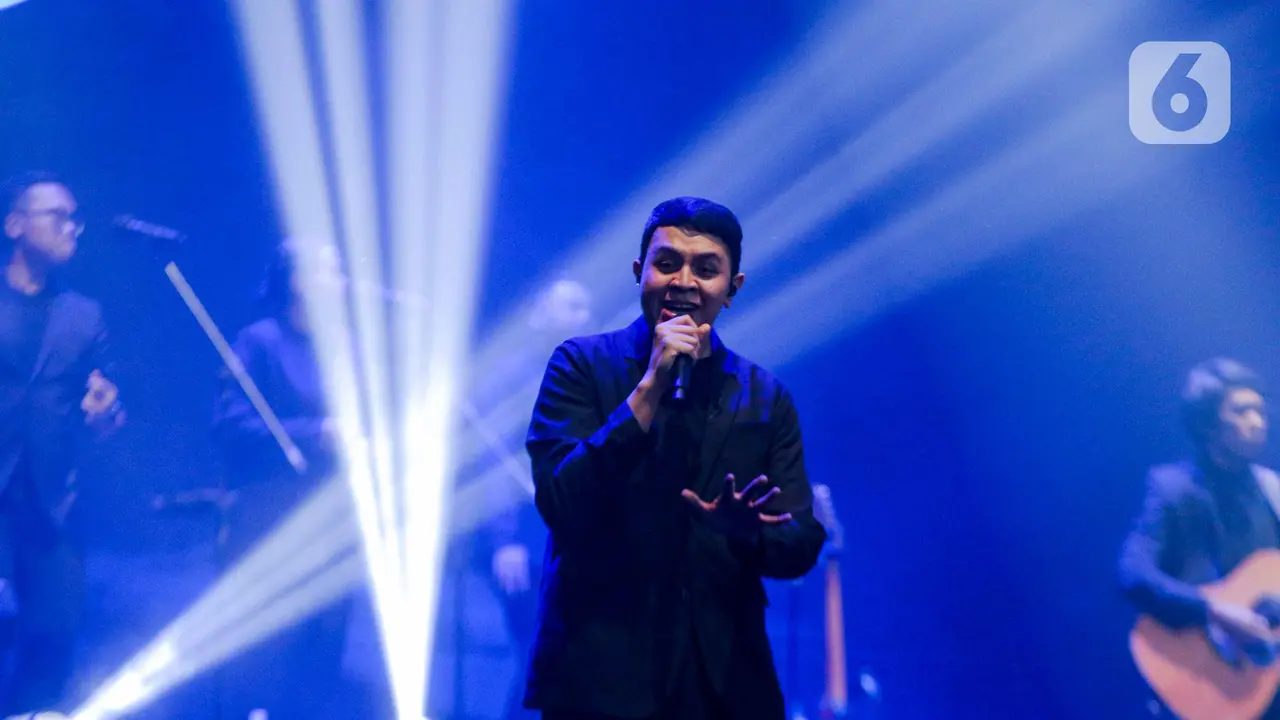 Konser Tulus Tur Manusia 2023 Sukses Kumpulkan 1000 Mural Ilustrasi ...