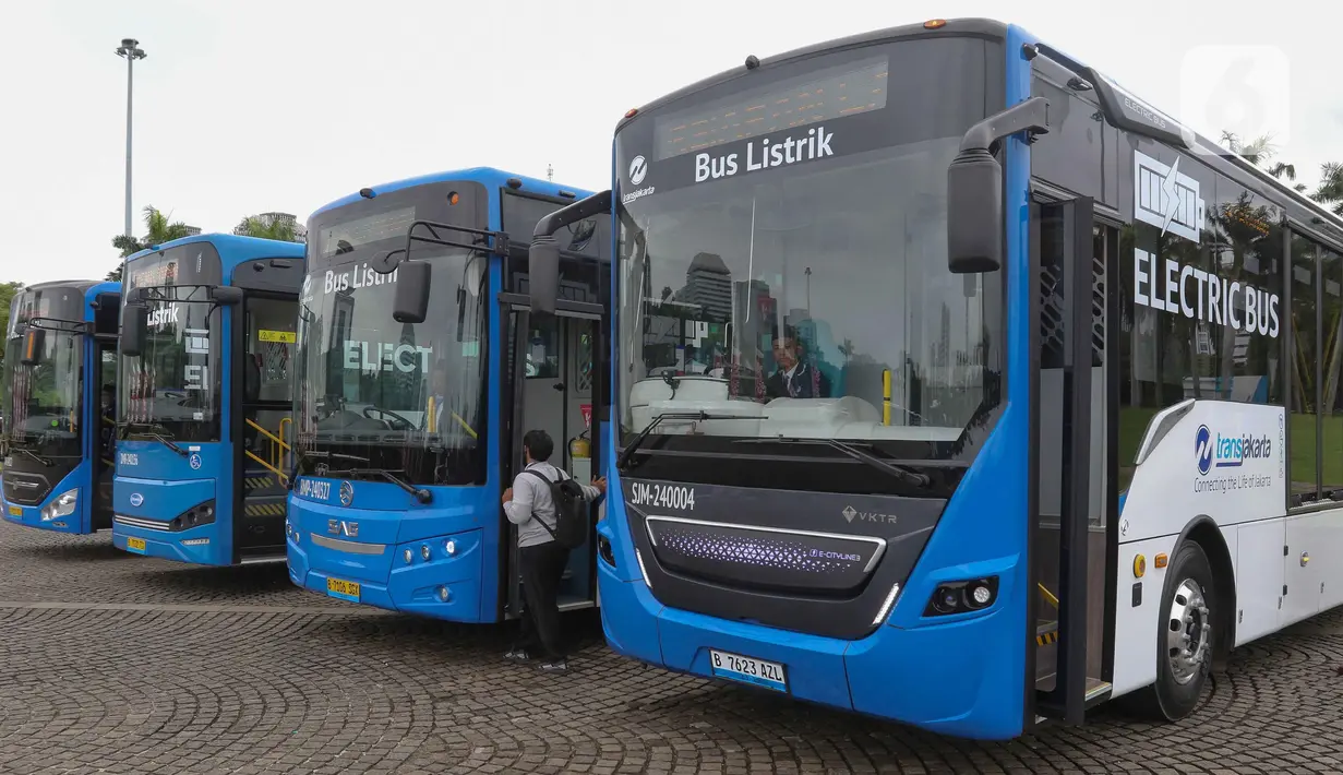 200 Unit Bus Listrik Baru Transjakarta Resmi Diluncurkan - Foto ...