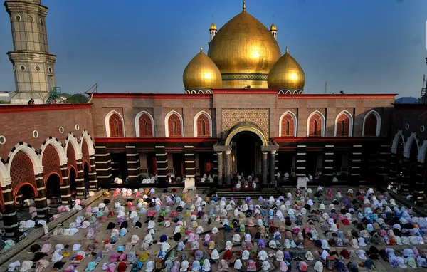 Latest Artinya Apa? Pahami Cara Penggunaannya dalam Kalimat - Hot ...