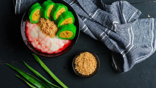 Mengenal Pisang Ijo Cendana, Hidangan Penutup Khas Kini Viral di Media ...
