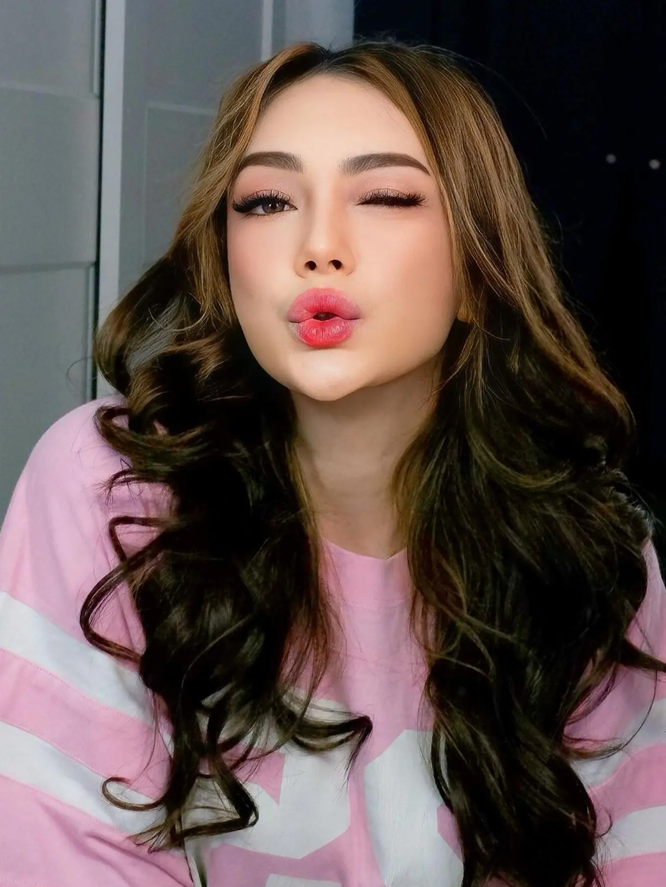 Transformasi Celine Evangelista dari Usia 20-an Sampai Sekarang, Makin ...