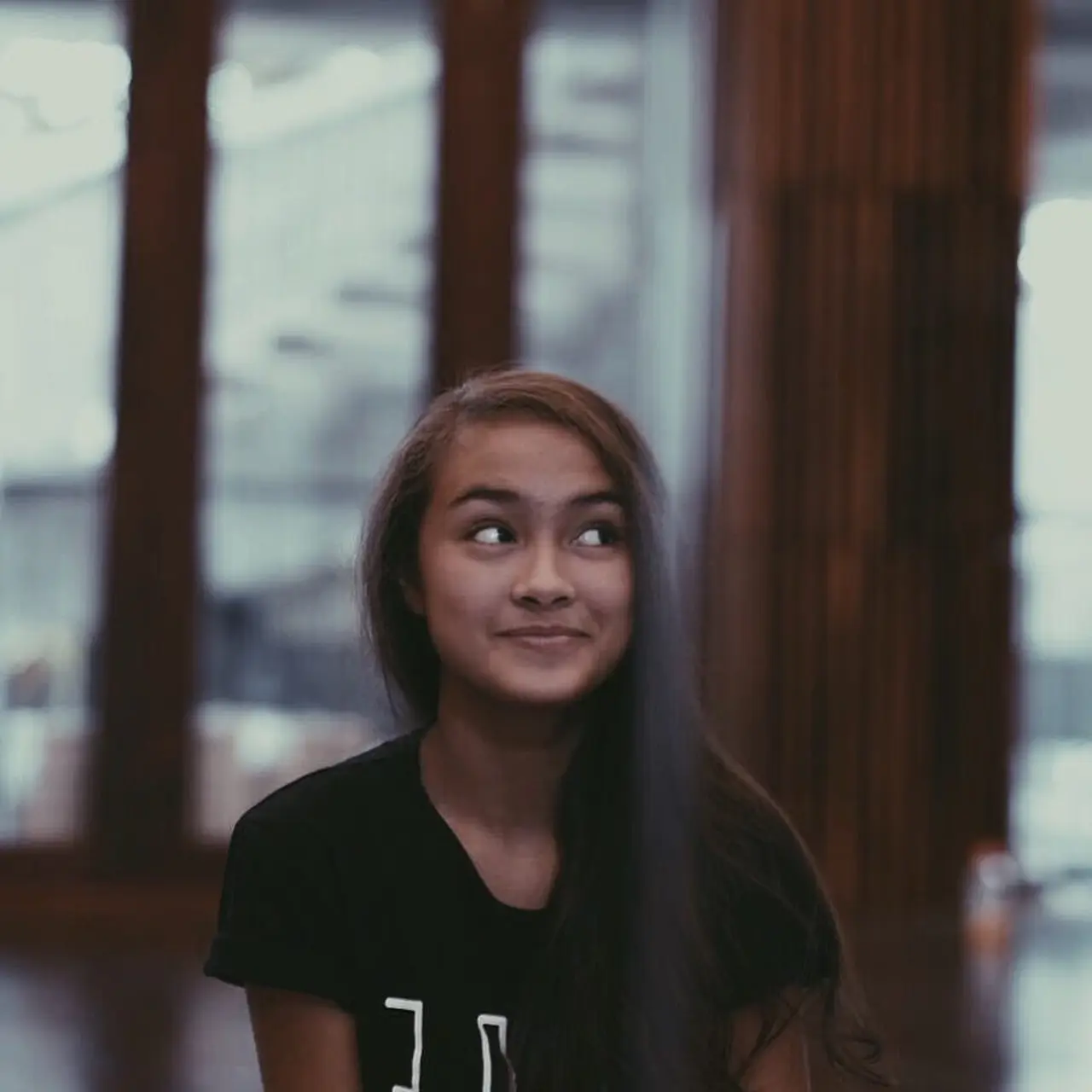 6 Potret Lawas Caitlin Halderman di Awal Karier, Sempat Dikritik karena ...