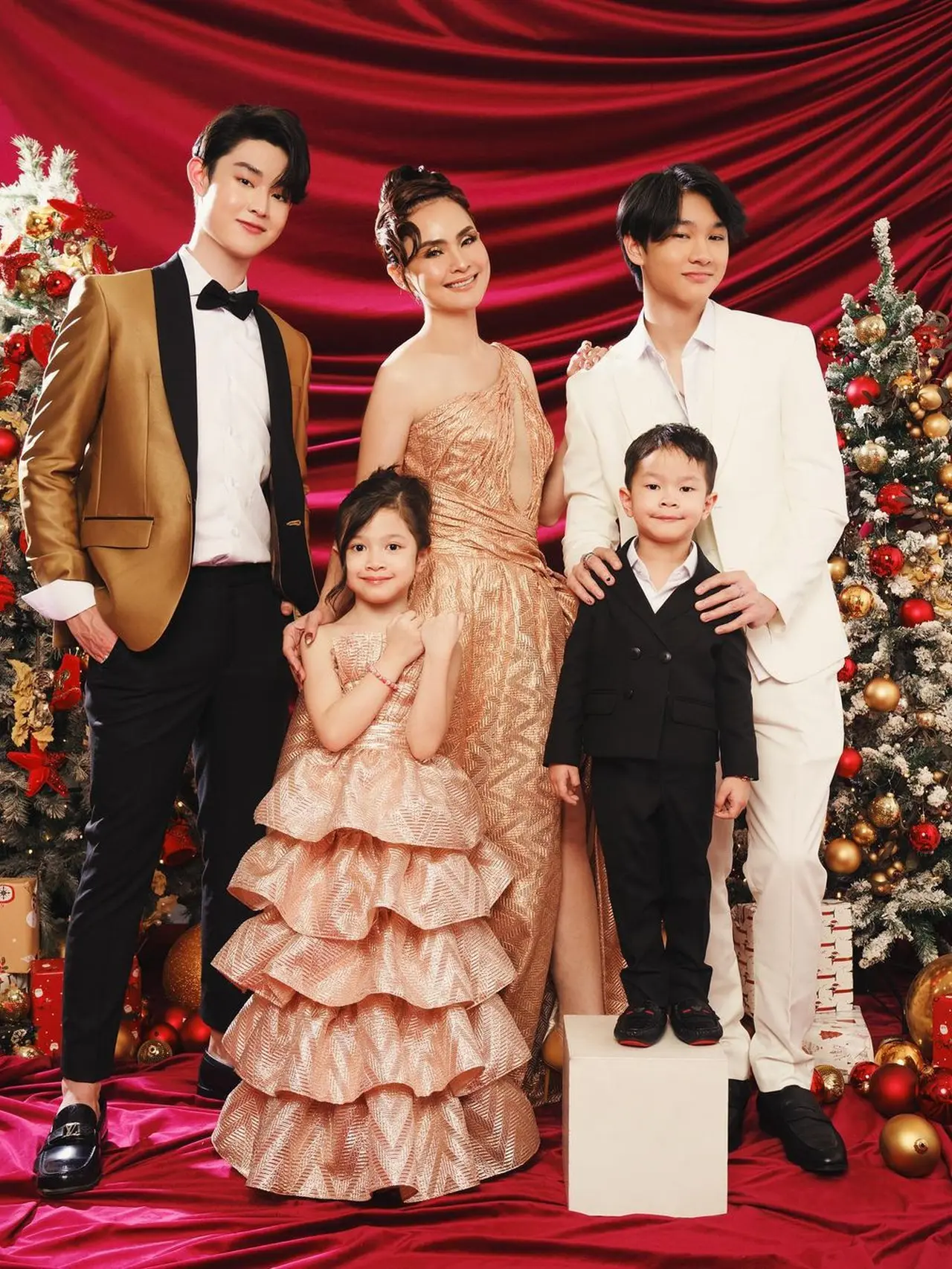 6 Potret Philipus Royce, Adik Gabriel Prince yang Viral Usai Beri ...