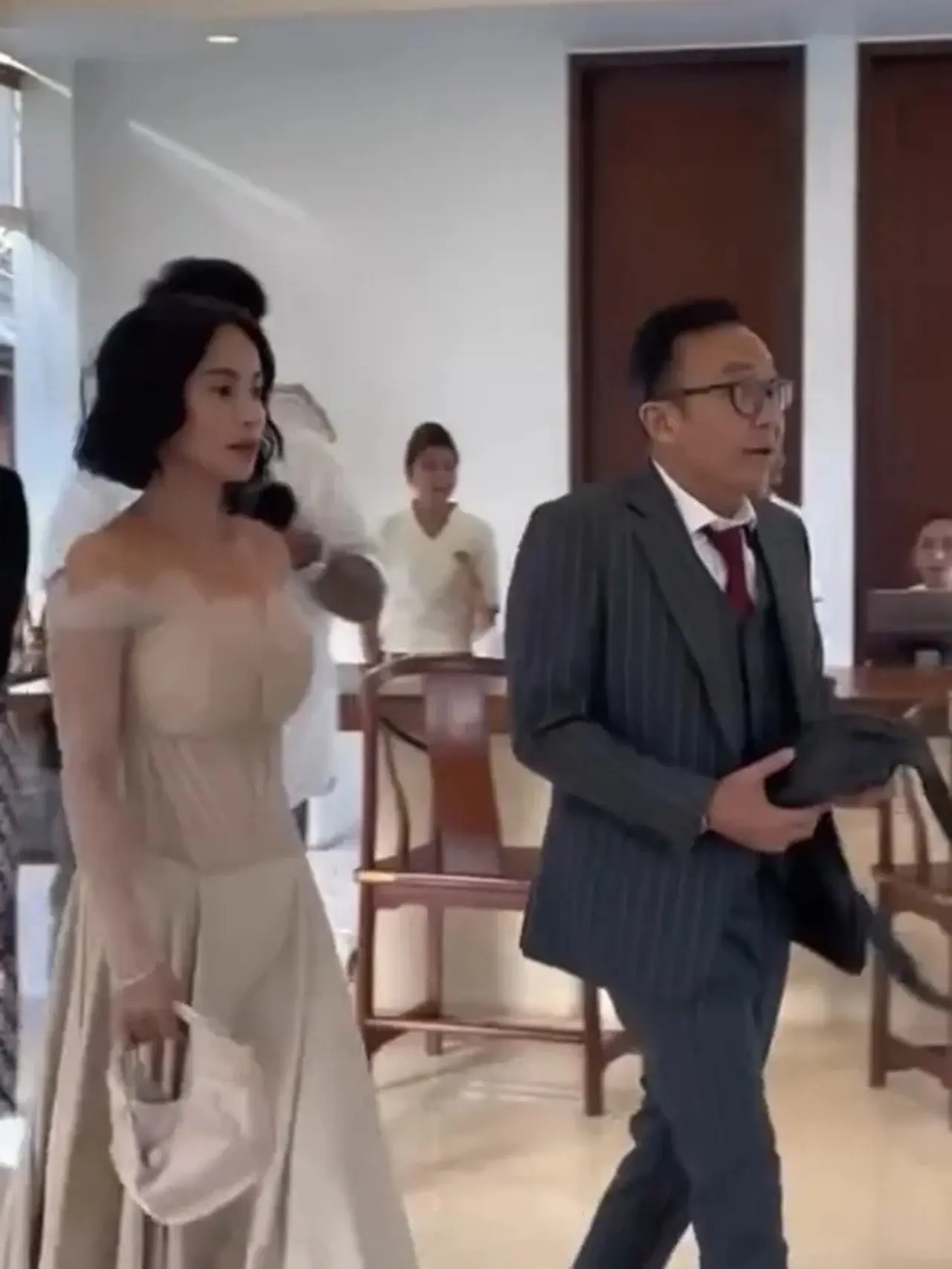 Ari Lasso Unggah Foto Perdana Bareng Kekasih, Ini Momen Manis Keduanya ...