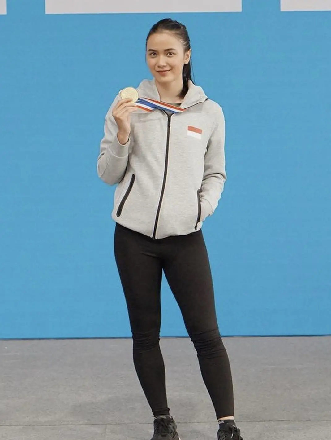 10 Pesona Tampilan Nandhira Mauriskha Dewi Wushu Indonesia Peraih