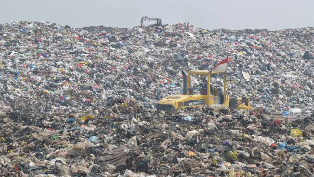 Hentikan Praktik Open Dumping Sepenuhnya, KLH Mulai dari 37 TPA per 10 ...