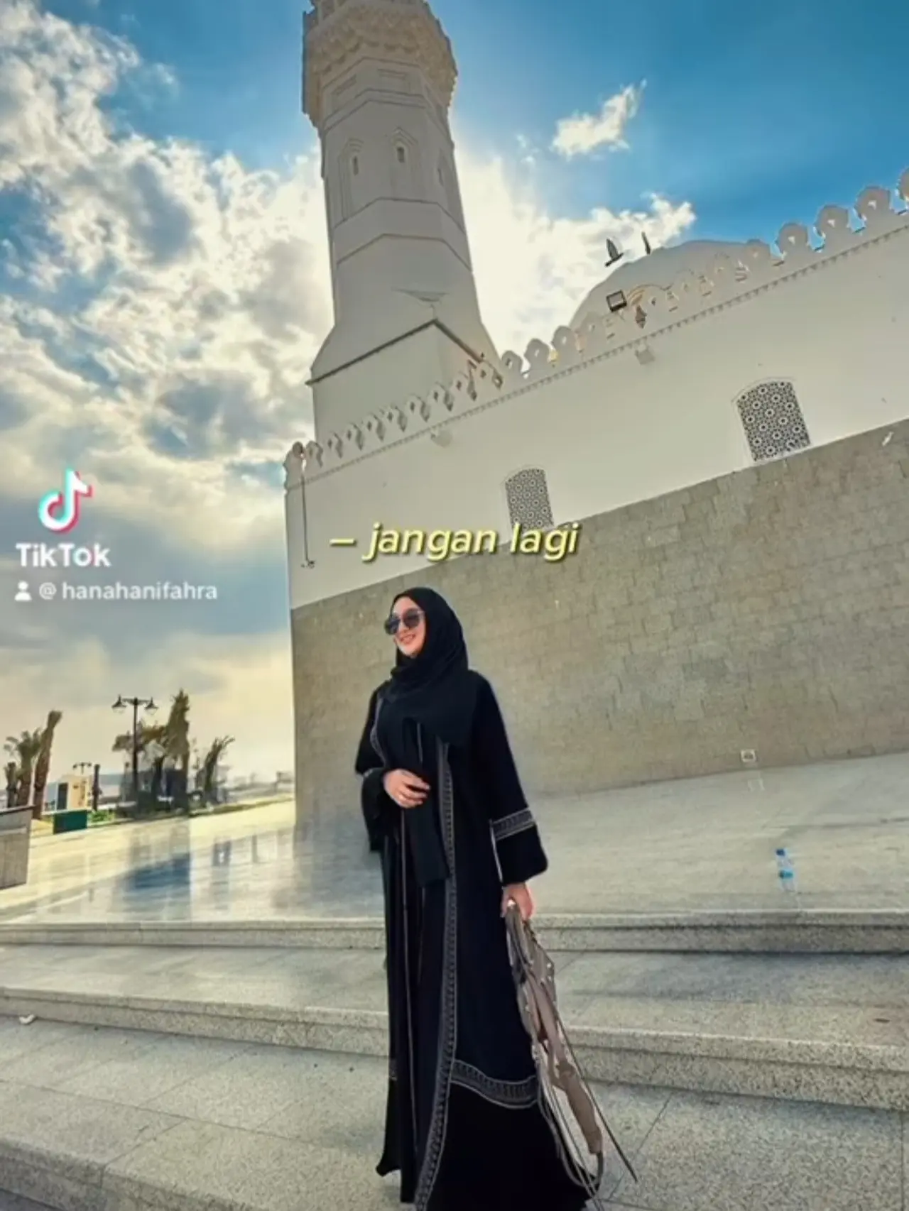 6 Potret Terkini Hana Hanifah Usai Suami Selingkuh, Sebut Bakal Gugat Cerai - Hot Liputan6.com