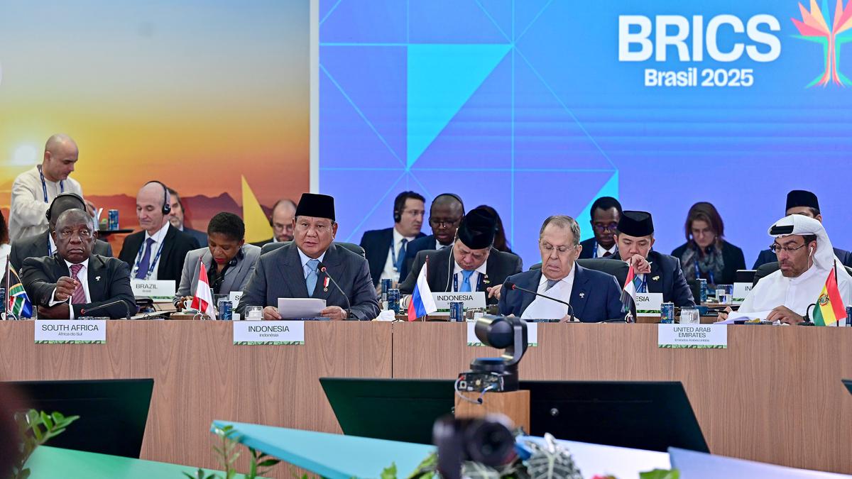 Prabowo Hadiri KTT BRICS, Seskab Teddy: Sejarah Baru Diplomasi Indonesia - News Liputan6.com