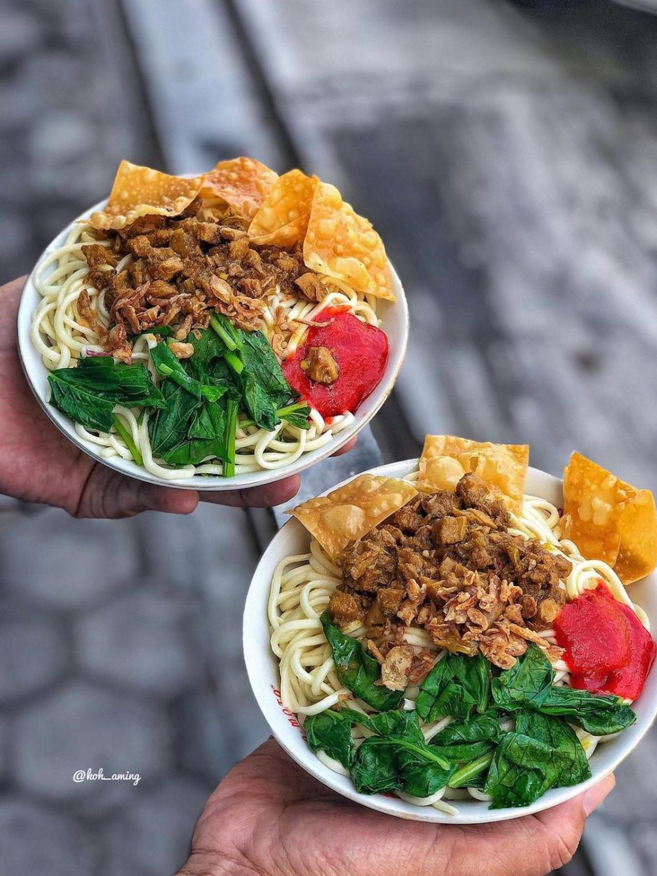 6 Resep Mie Ayam Jakarta Asli dengan Bumbu Gurih yang Meresap, Ala Pedagang Gerobakan