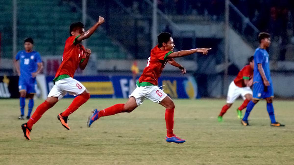 Hat-trick Evan Dimas Bawa Indonesia Hancurkan Thailand - Bola Liputan6.com