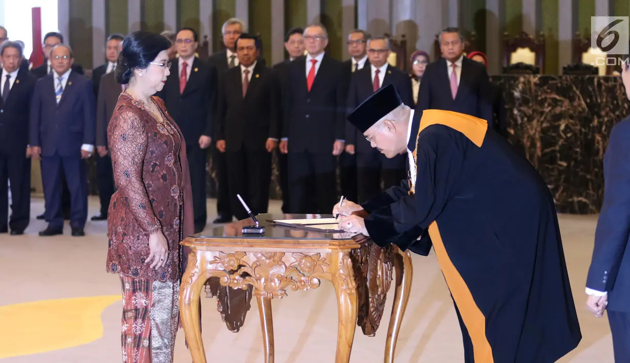 FOTO: MA Lantik Destry Damayanti sebagai Deputi Gubernur Senior BI ...