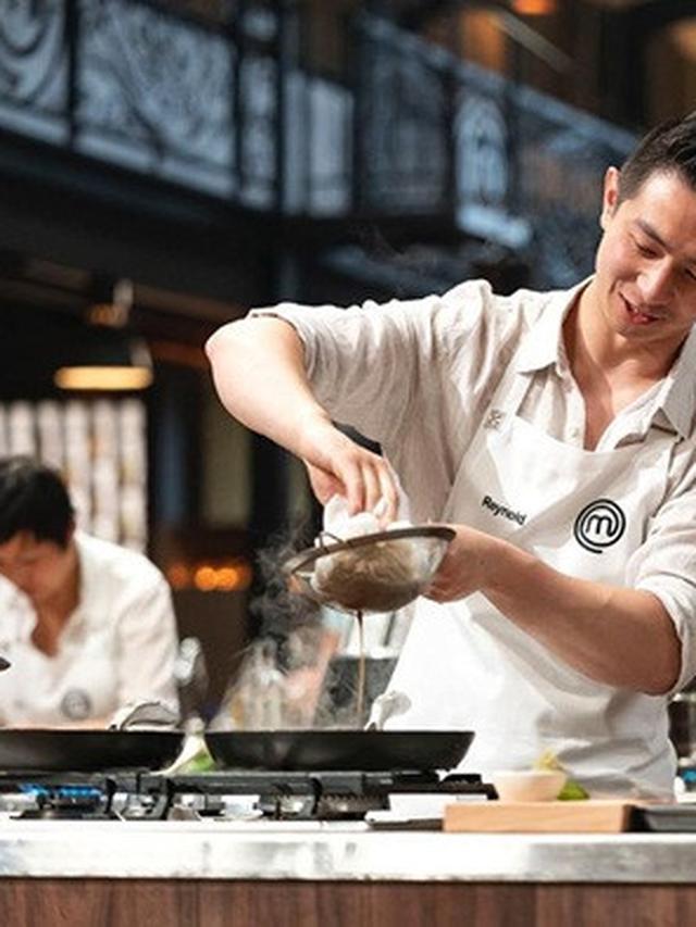 7 Potret Reynold Poernomo, Adik Chef Arnold yang Ikut Ajang MasterChef ...